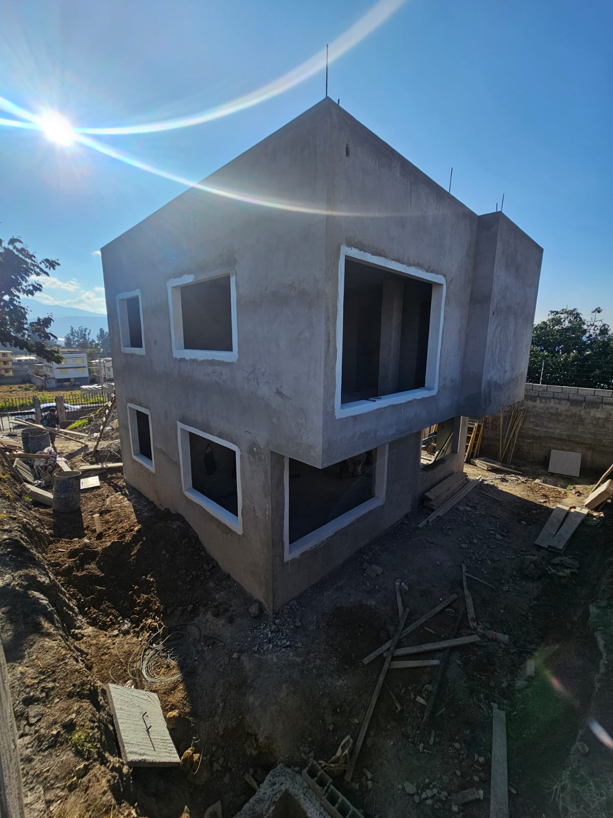 Obra Gris | Aguirre & Luzuriaga Constructora